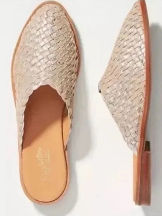 Seychelles | Shoes | Seychelles Places To Go Woven Metallic Gold Mules ...